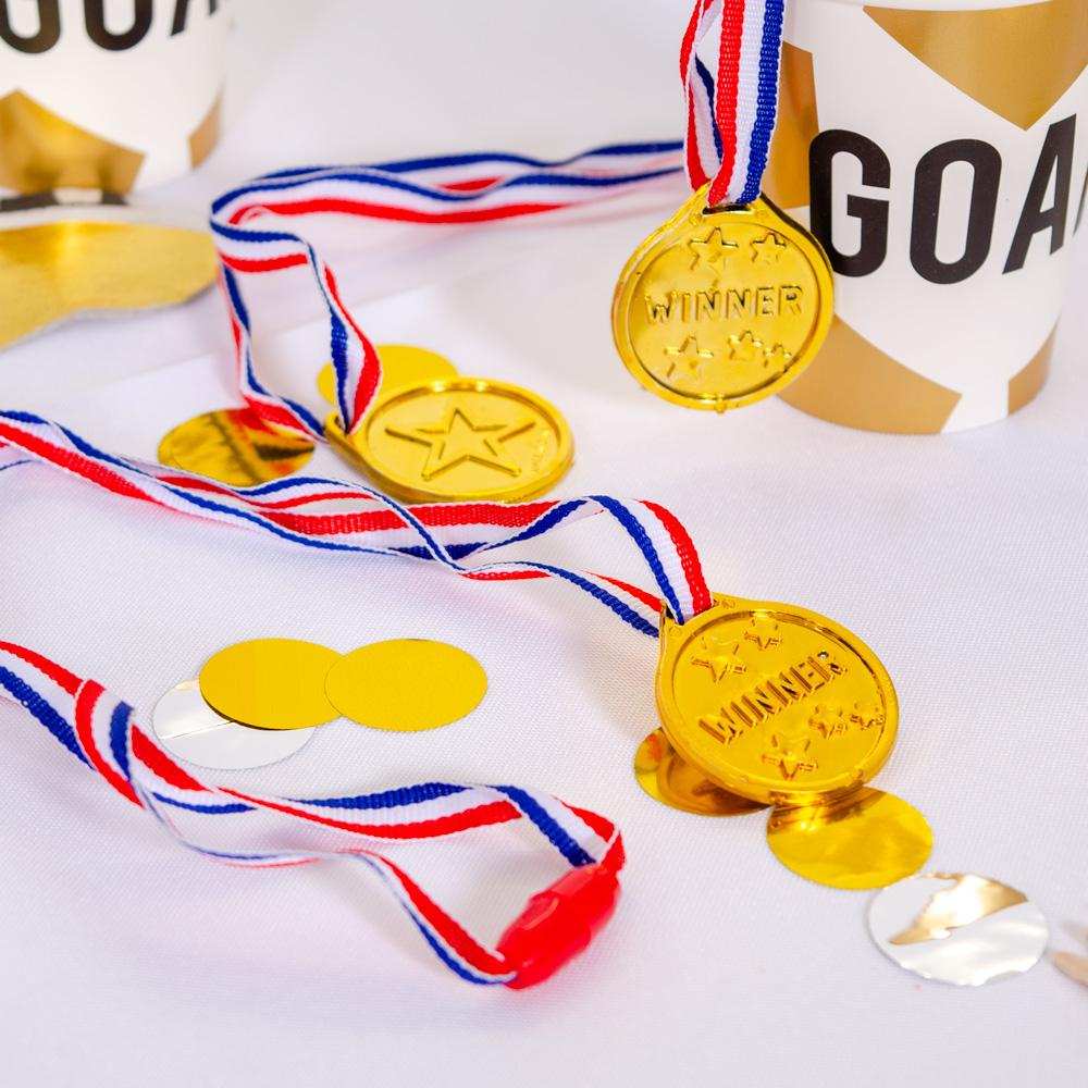Winners Medals (x8) | Party Games & Activities | Party Accessories ...
